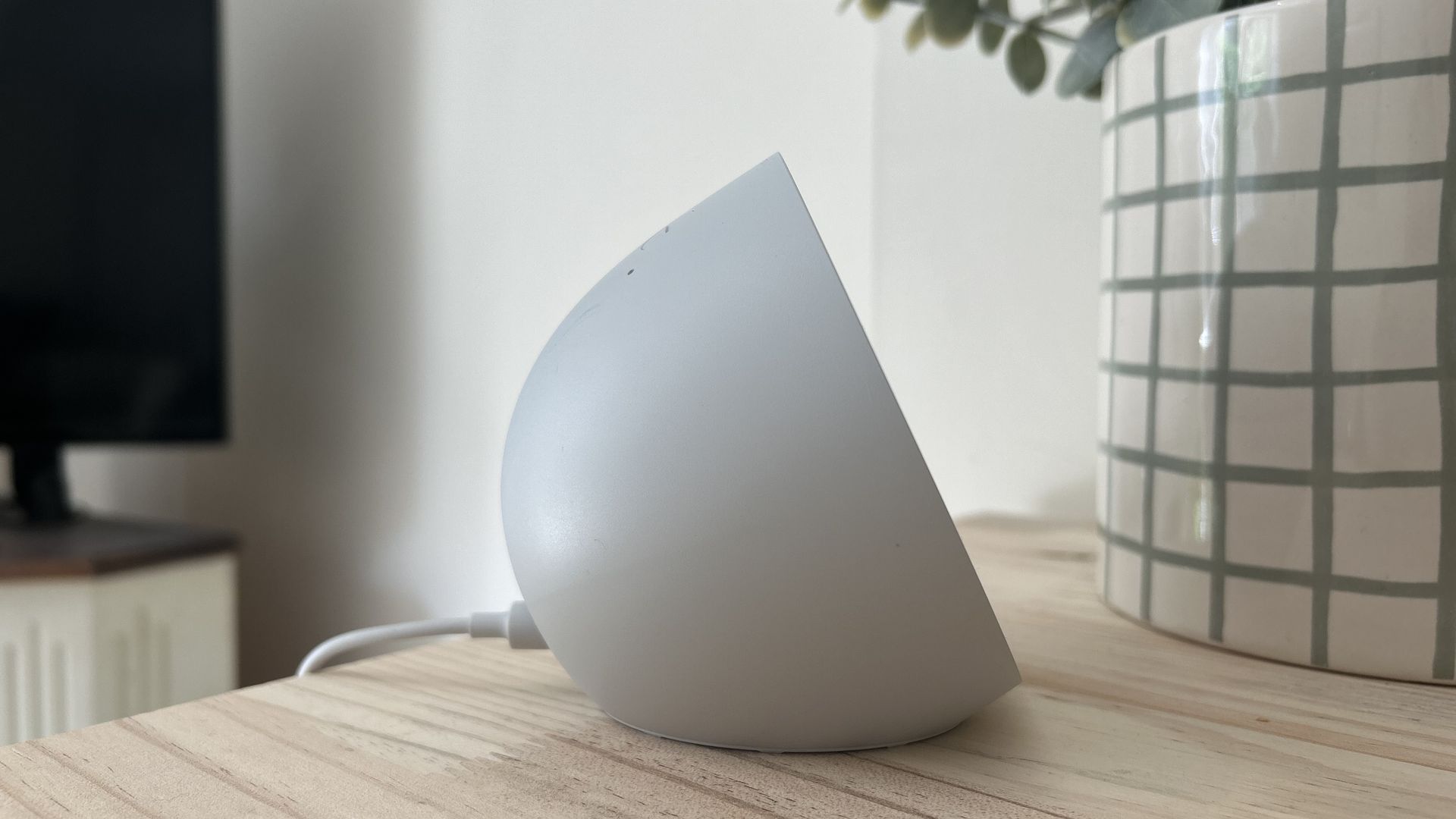 Amazon Echo Spot review: it's back and it's better than ever | T3