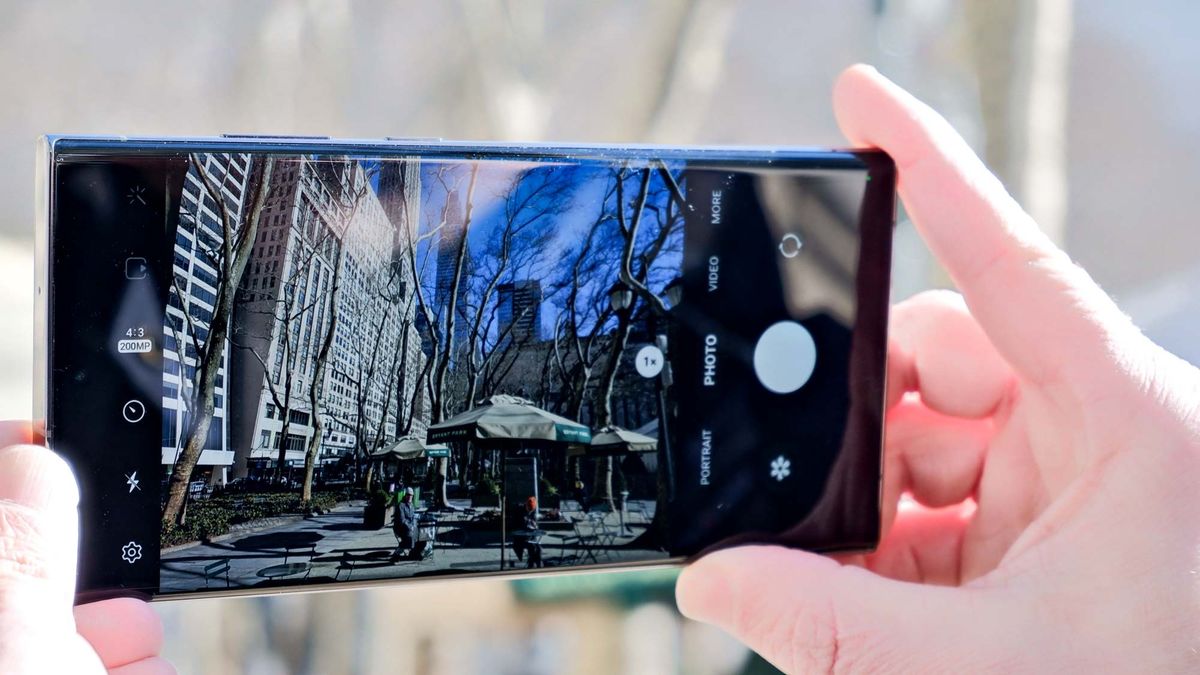 I just did a Galaxy S23 Ultra vs iPhone 14 Pro Max RAW camera shootout — and Samsung beats Apple ...