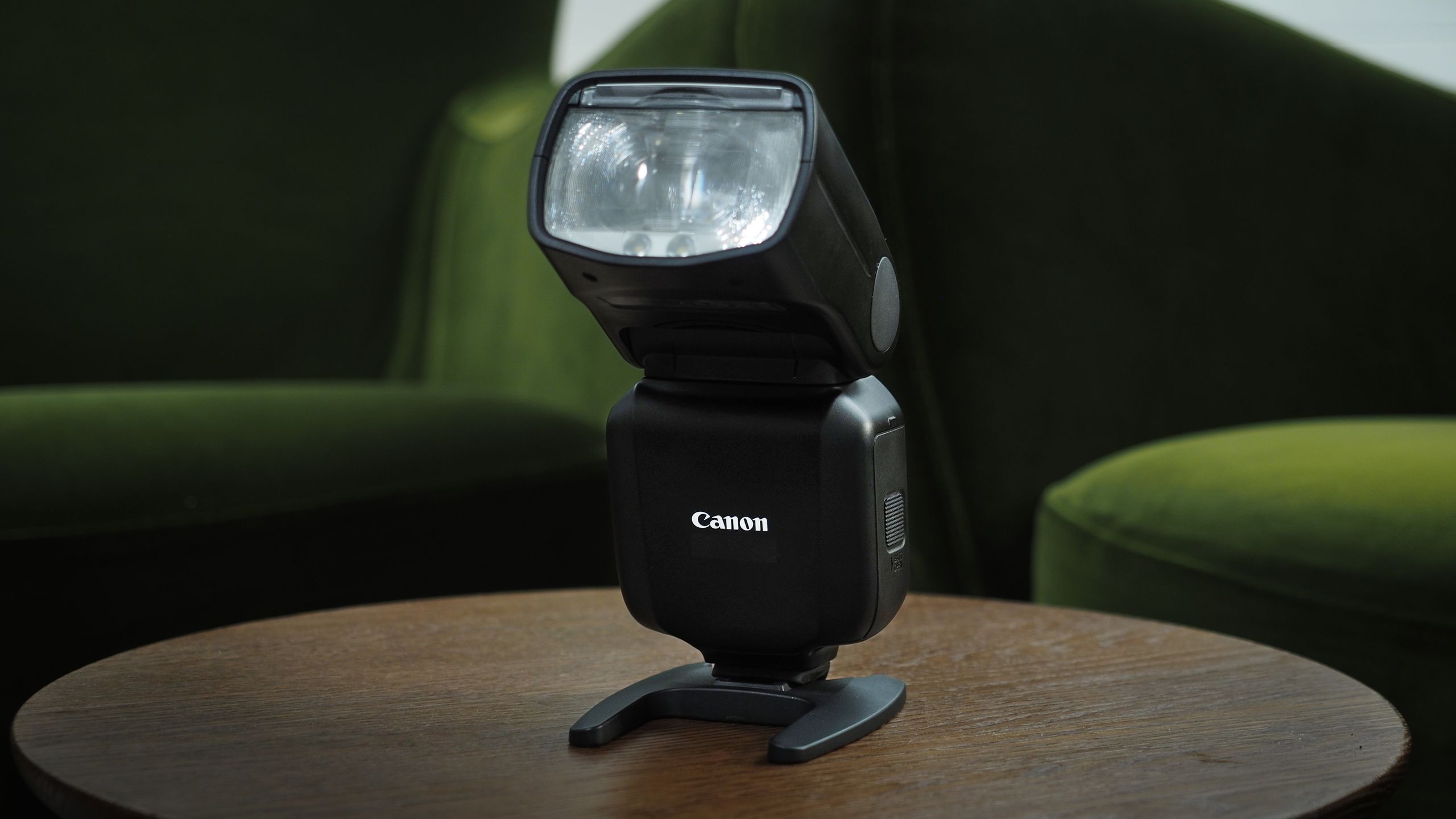 Canon launches its first flash designed for the latest EOS R cameras ...