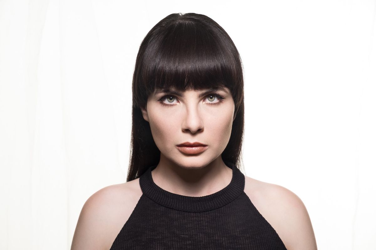 You can look like an expert portrait photographer using just one light ...
