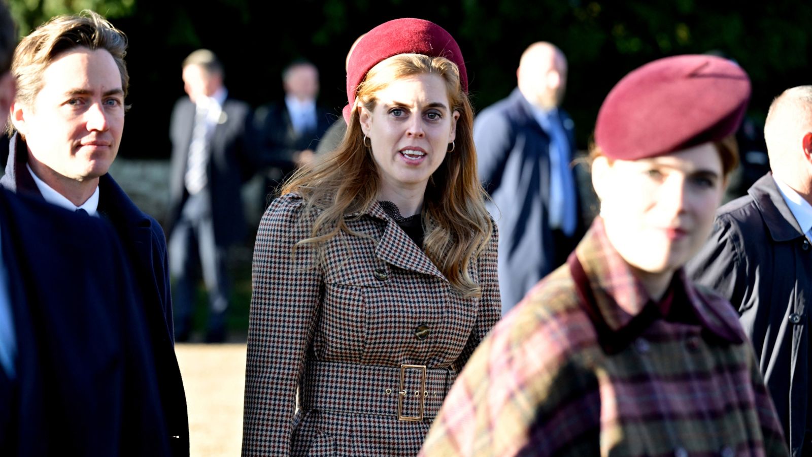 Beatrice and Eugenie Join the Royal Family's Christmas Walk | Marie Claire