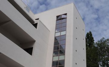 London's Isokon Building opens a gallery to tell its rich history as ...