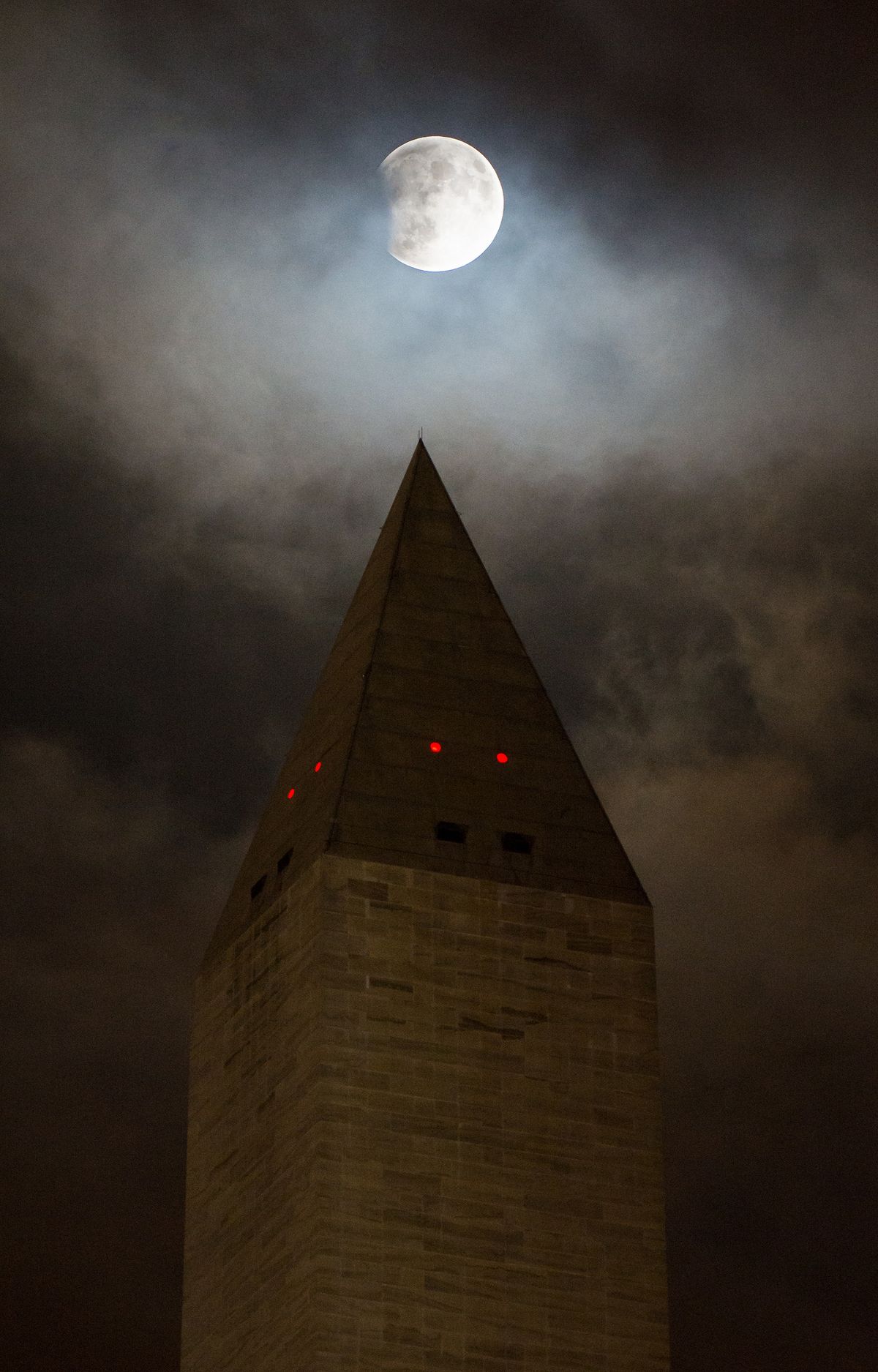 Amazing Photos of the Rare Supermoon Total Lunar Eclipse of 2015 | Space