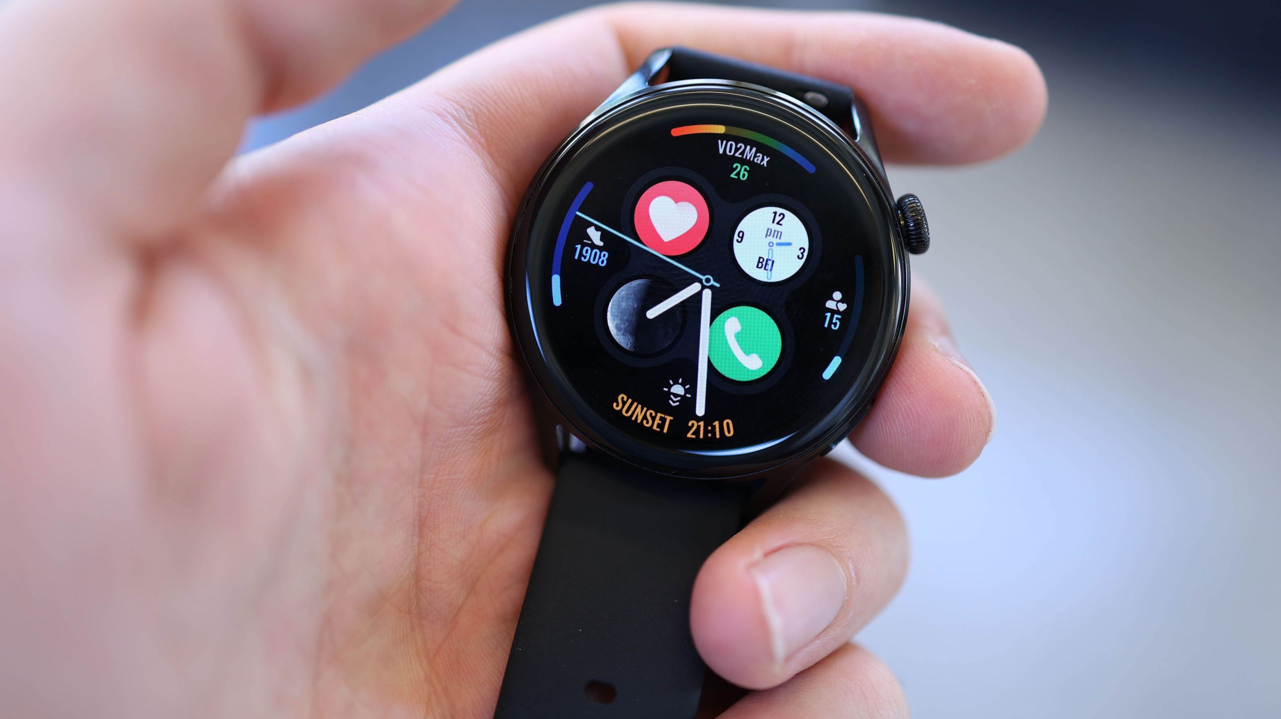 Huawei's new smartwatch has three weeks battery life and over 100 ...