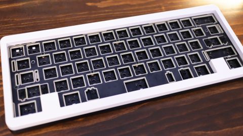 How to Build a Custom Mechanical Keyboard Step-By-Step | Tom's Hardware