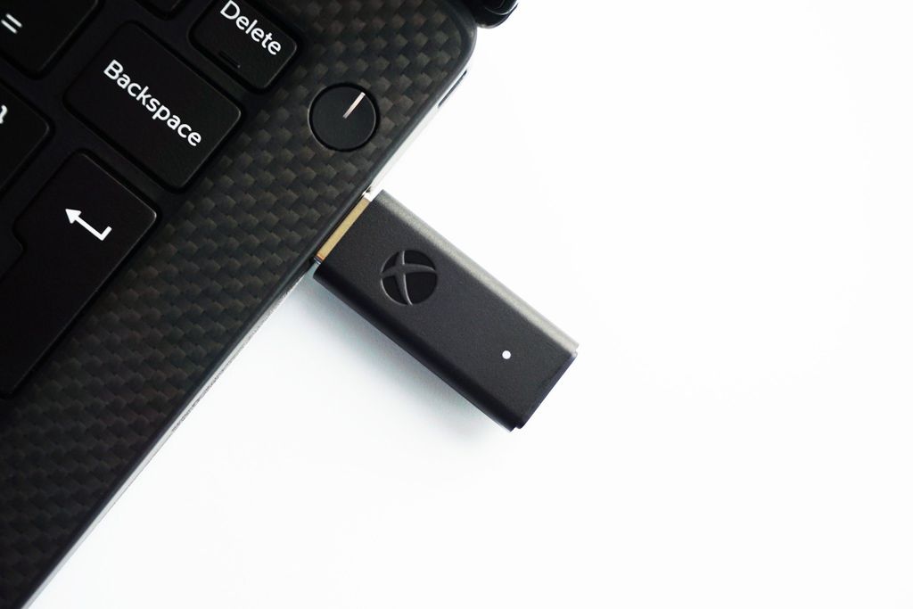 New Xbox Wireless Adapter review: A must-have for on-the-go gaming ...