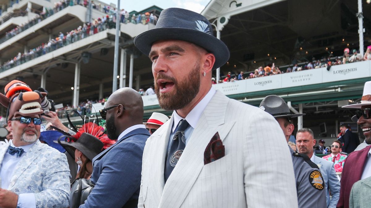 Travis Kelce Celebrates Winning Bet During Solo-Appearance at the ...