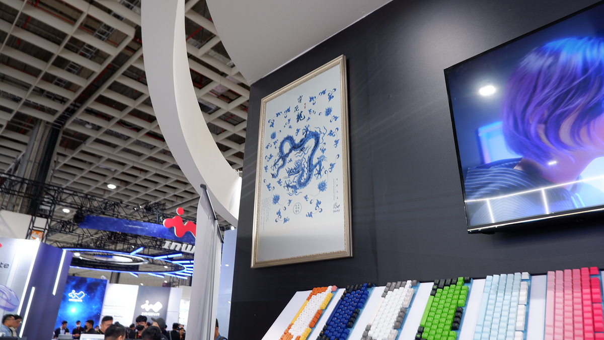 Ducky's year of the dragon limited edition is a drool face emoji in ...