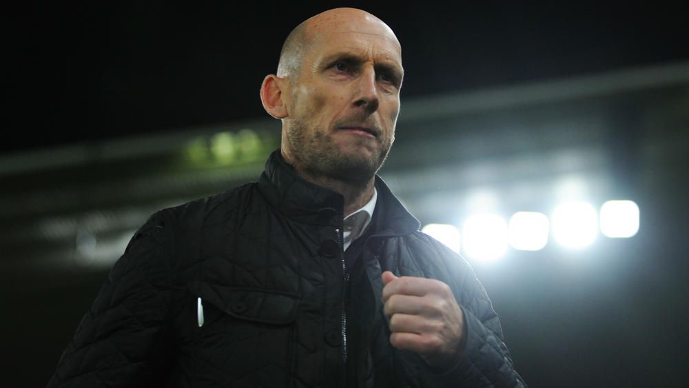 Stam leaves Reading after wretched run | FourFourTwo