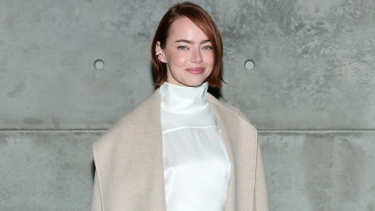 Emma Stone Carries a $3,700 Louis Vuitton Monogram Bag Into Golden ...