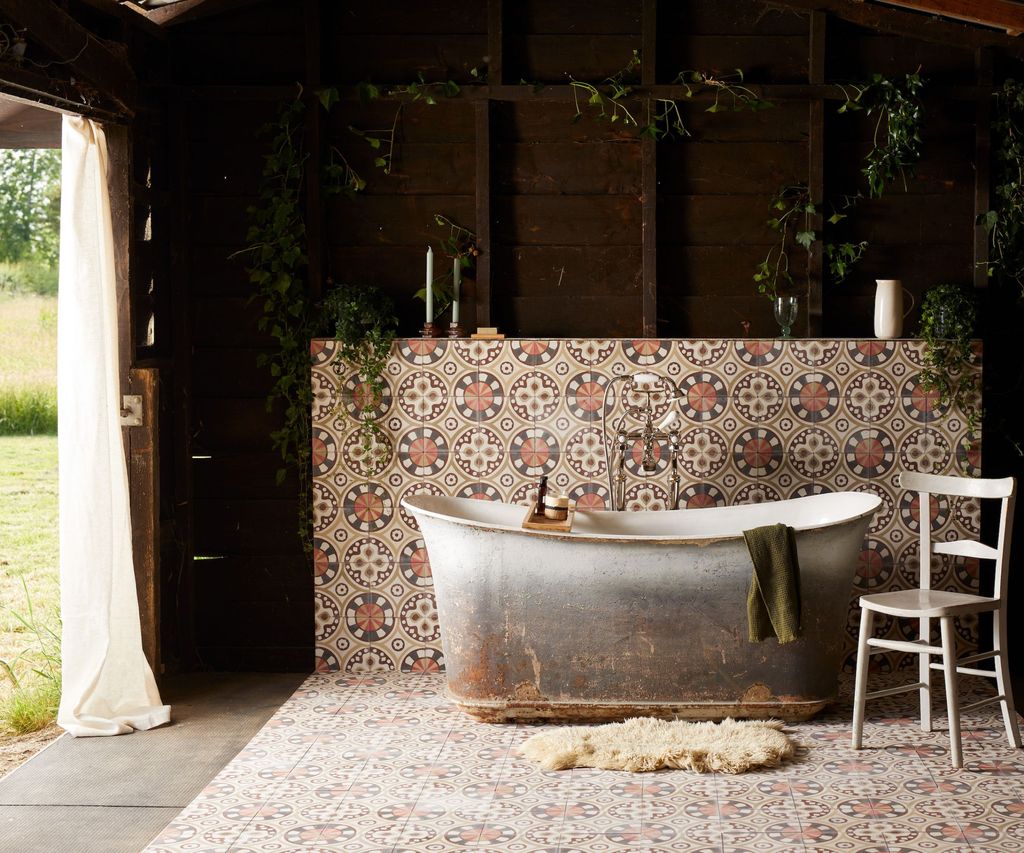 16 outdoor bathroom ideas for a stylish, tranquil space | Homes and Gardens