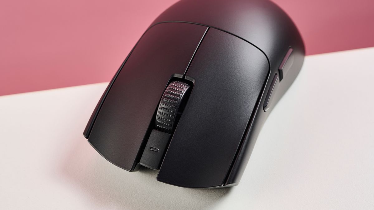 Razer Viper V3 Pro review: a super-light, super-customizable gaming ...