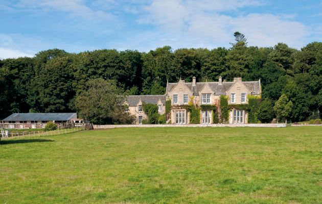 An exceptional equestrian estate with mouthwatering stabling and ...