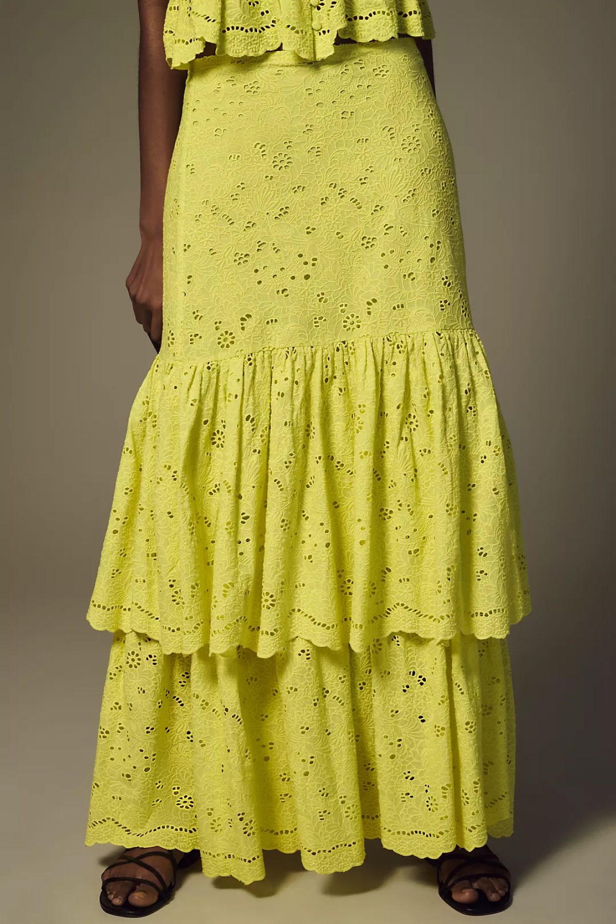 Trust Me—the Lace Trend Is the Sweet-Yet-Sultry Look of Summer 2024 ...