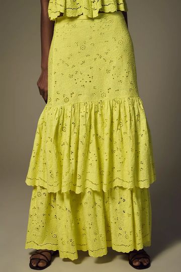Trust Me—the Lace Trend Is the Sweet-Yet-Sultry Look of Summer 2024 ...