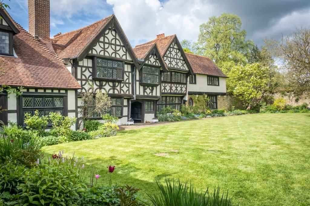 Five breathtaking country houses for sale, from a Georgian wonder to ...