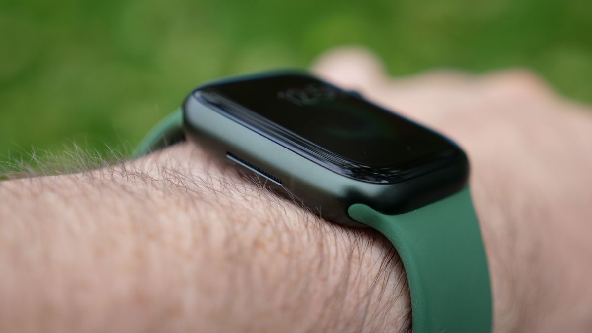 Apple Watch 7 review: Tracking its victory laps | Laptop Mag