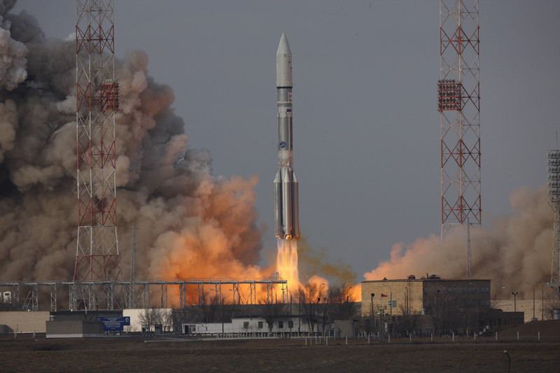 Photos: Russian Proton Rocket Launches Intelsat 22 Satellite | Space