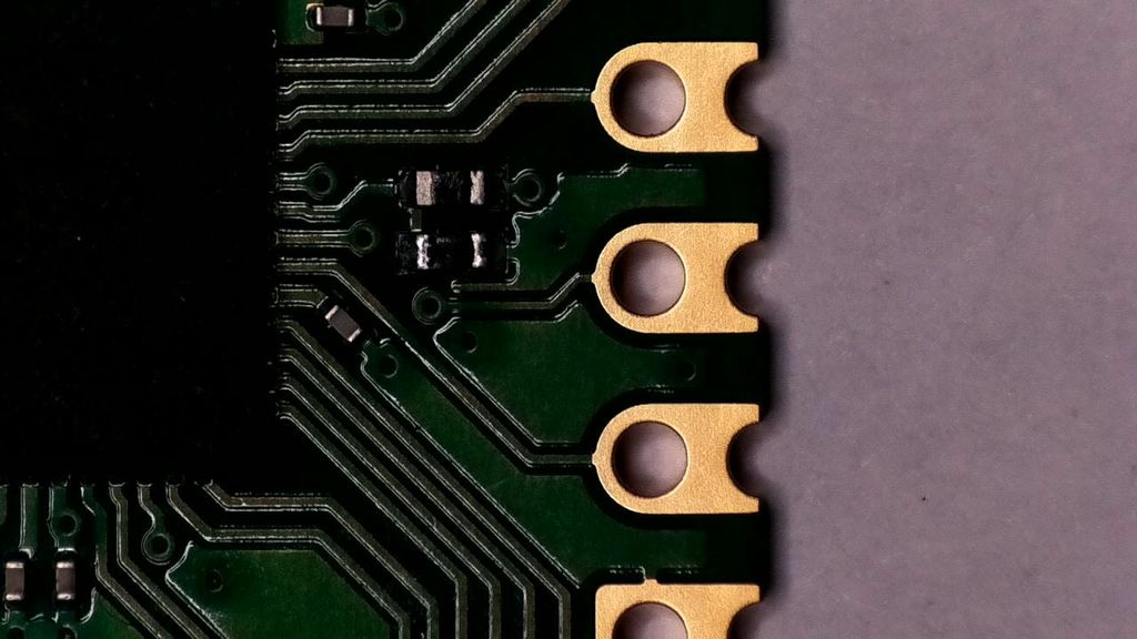 Raspberry Pi Pico: Tutorials, Pinout, Everything You Need to Know | Tom ...