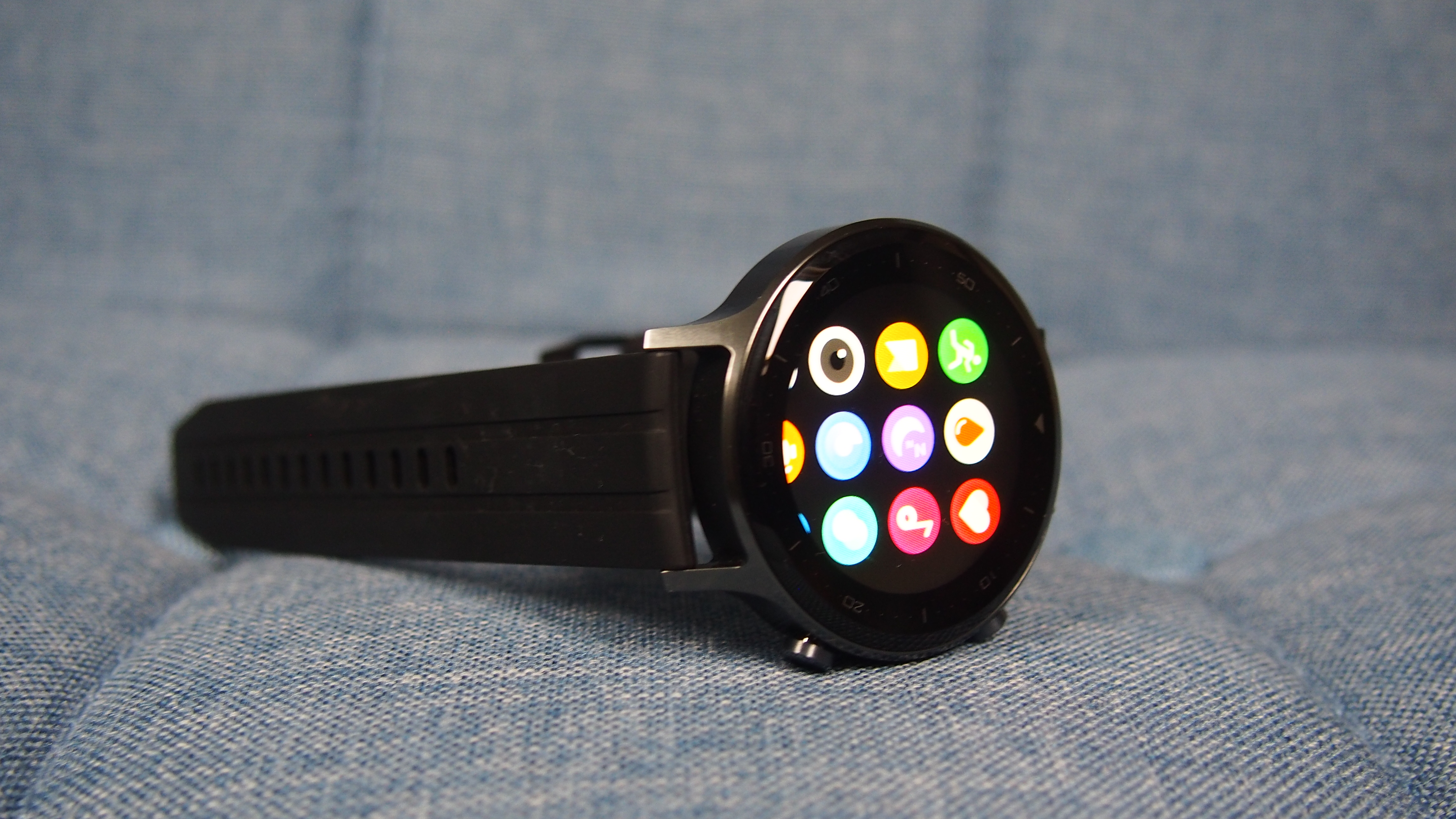Realme Watch S Goes On Sale In Today Price Features And Availability