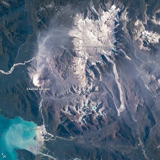 Images: Volcanoes from Space | Satellite Images of Volcanoes: Page 2 ...