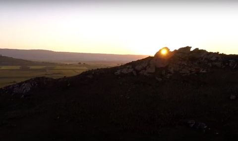 Ancient Stonehenge-Like 'Calendar Rock' Aligns With Winter Solstice ...