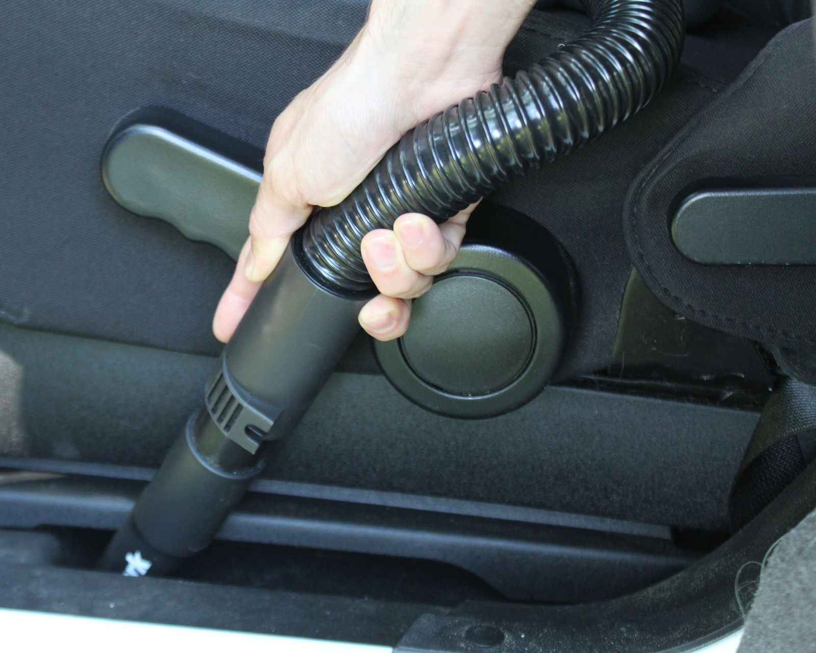 Shark MessMaster carpet cleaner review | Real Homes