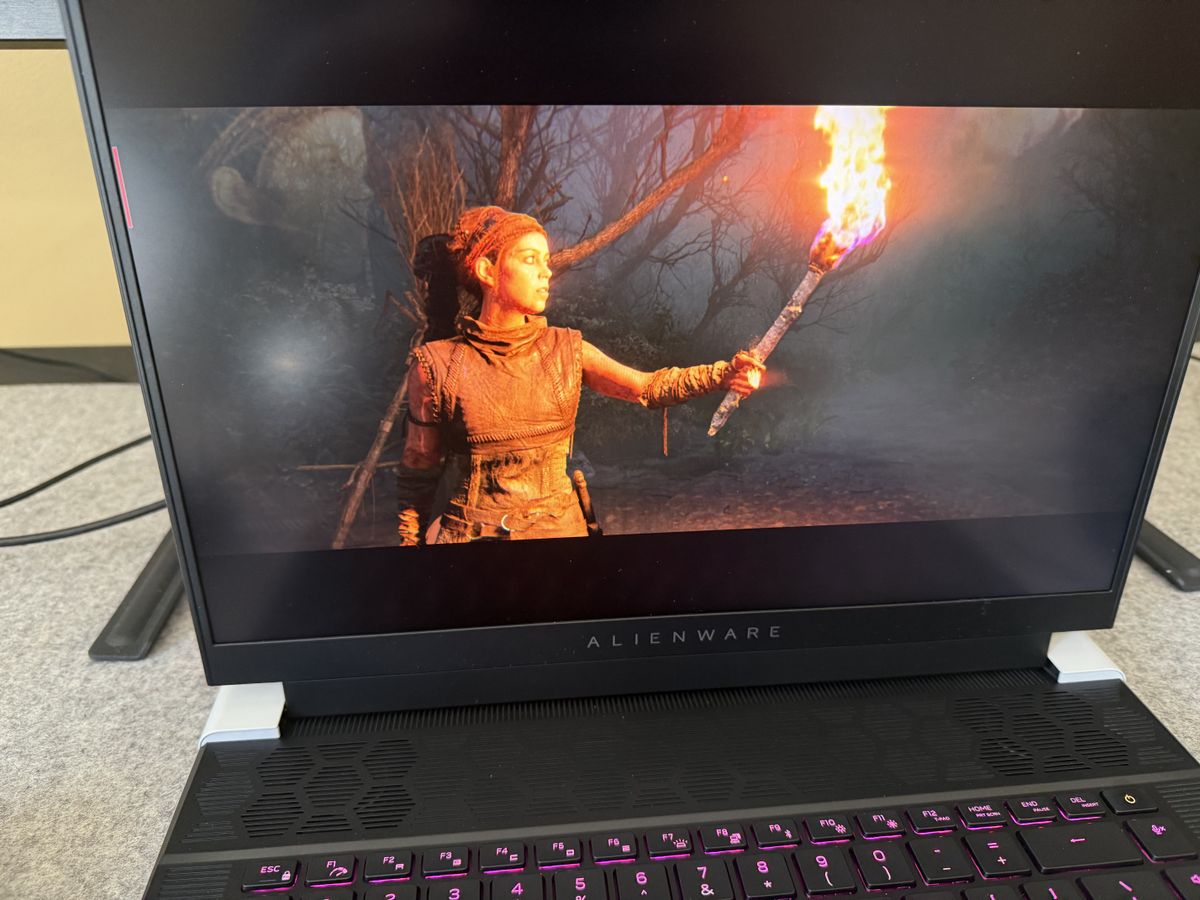 I tweaked my Alienware laptop so the battery lasts much longer. Here ...