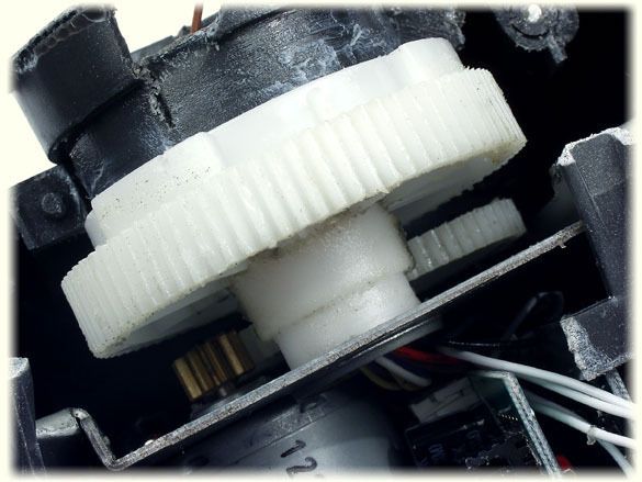 Saitek R440 - PC Racing: Much Easier With A Steering Wheel! | Tom's ...