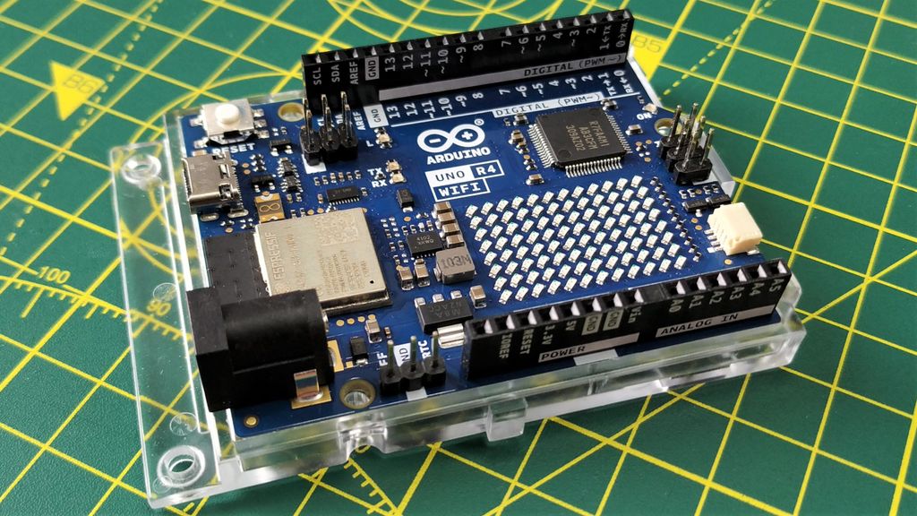 Arduino Uno R4 Review: The Maker’s Muse | Tom's Hardware