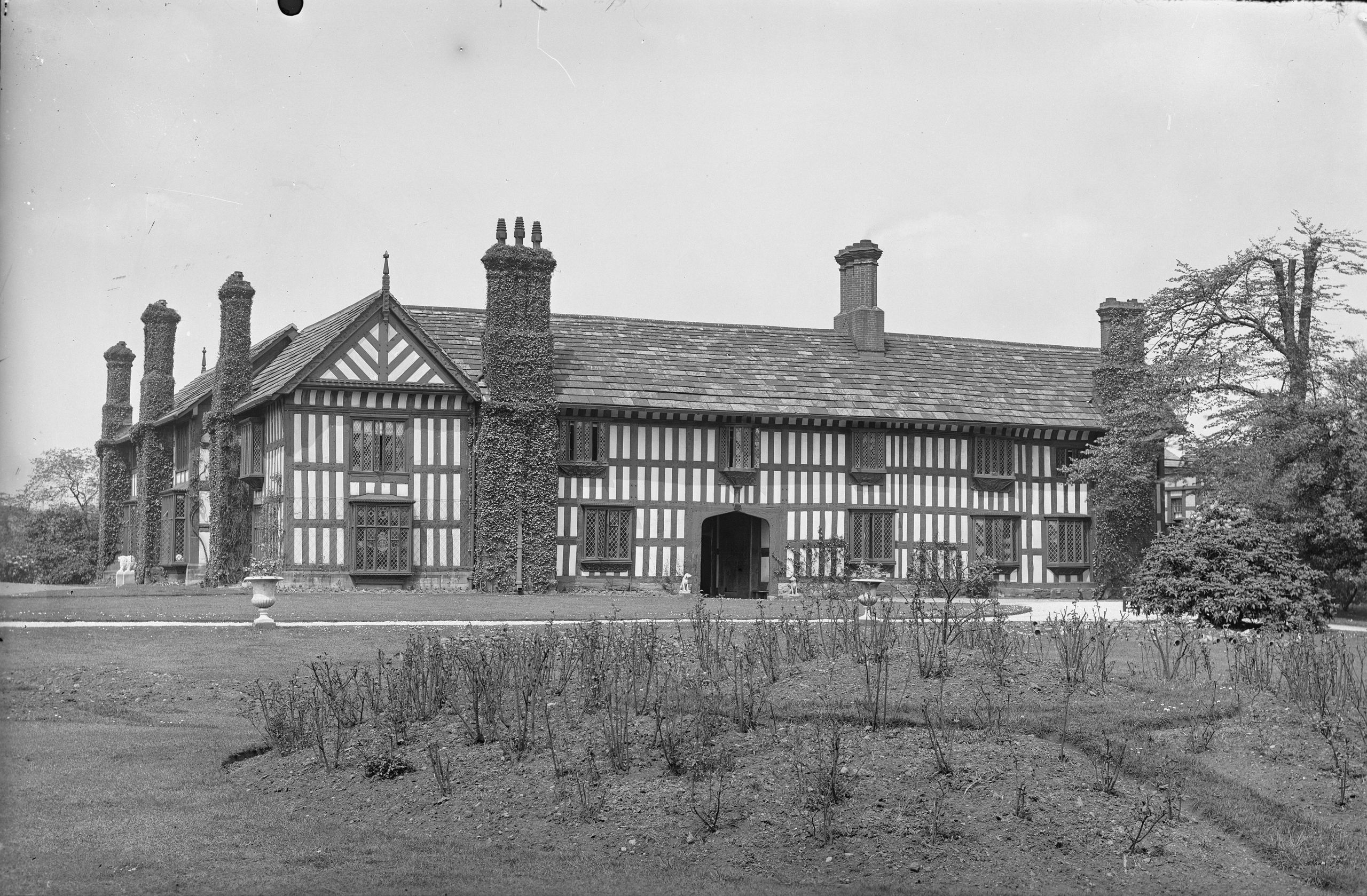 The Henry VII-era house that was dismantled piece by piece and shipped ...