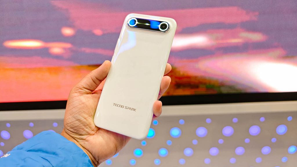 This ultra-thin 5.75mm phone destroys the Galaxy S25 Edge — and it has ...