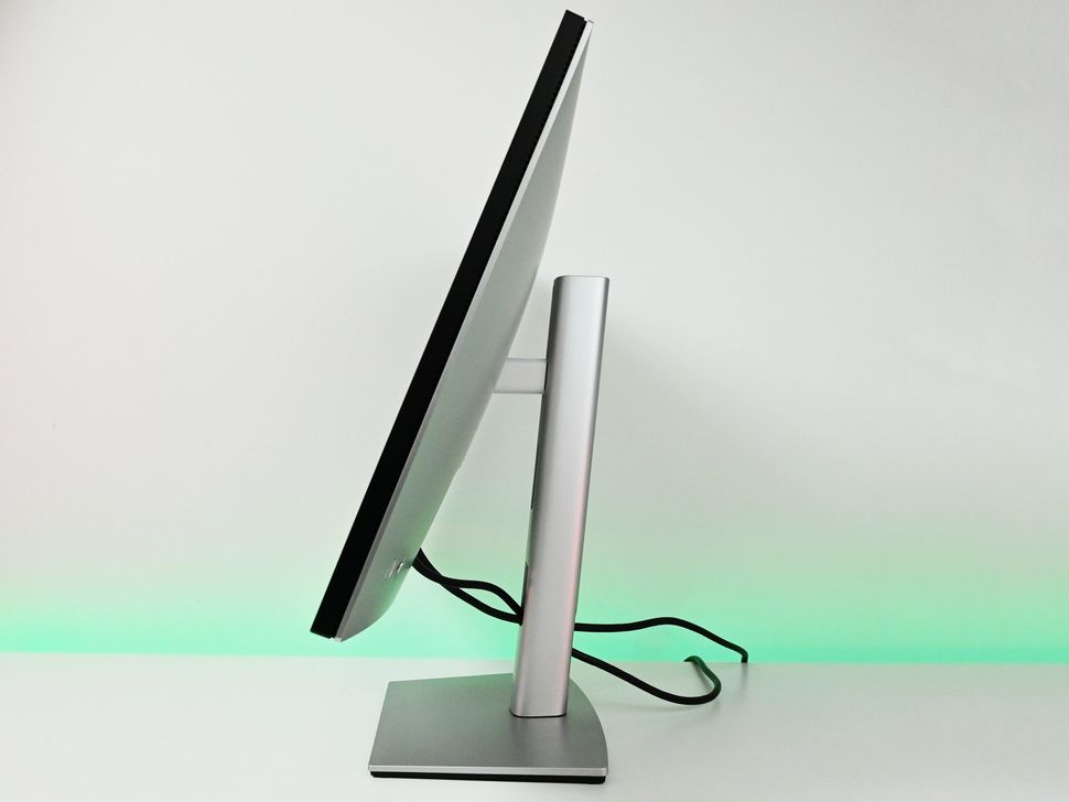 Dell UltraSharp U2421E review: A killer 16:10 monitor and hub combo for ...