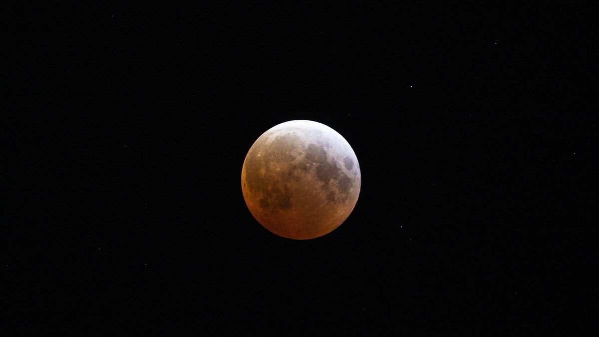 Total lunar eclipse March 2025 — Best photos of the "Blood Worm Moon ...