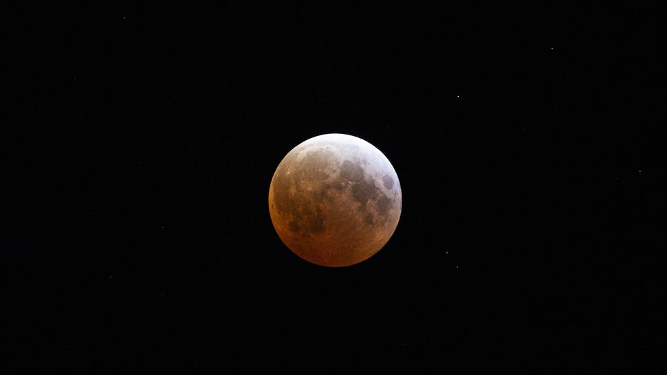 Total lunar eclipse March 2025 — Best photos of the "Blood Worm Moon ...