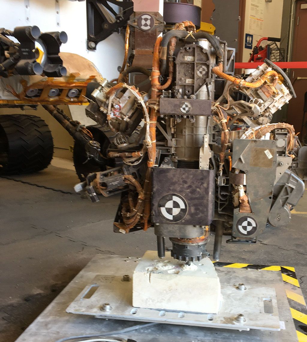 Mars Rover Curiosity Tests Rock Drill After 10-Month Wait | Space