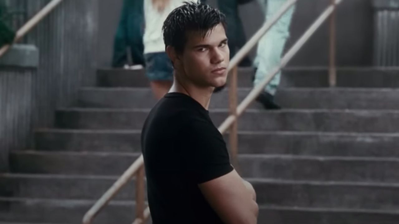 Twilight’s Taylor Lautner Reflects On 'Resentment' He Used To Have ...
