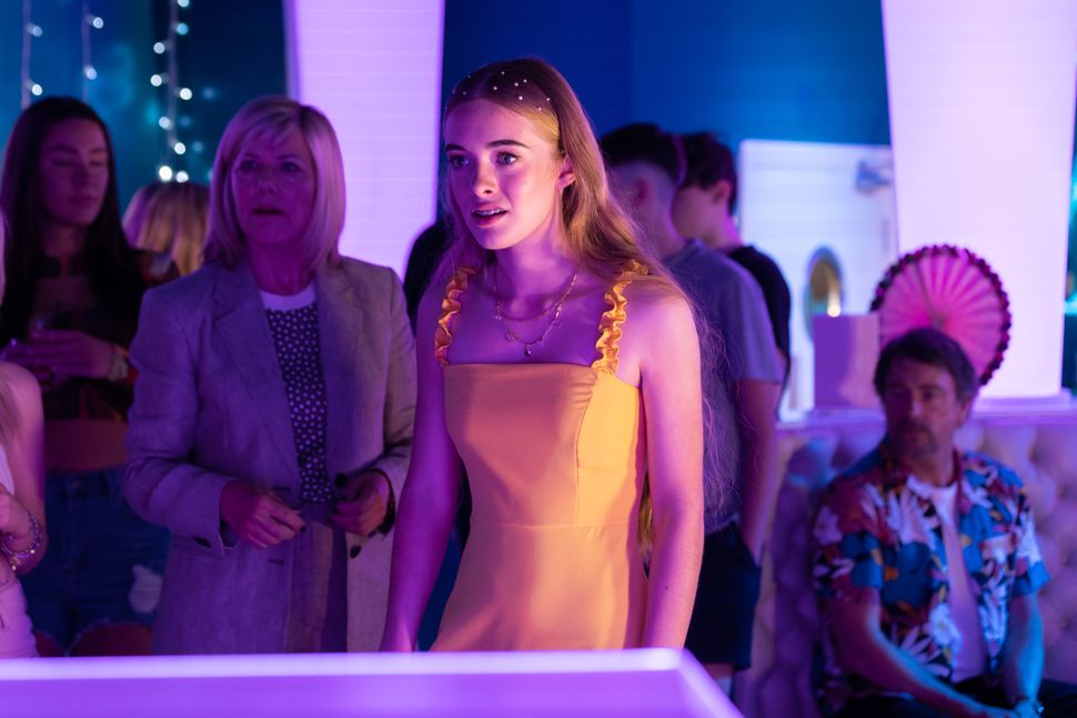 Hollyoaks spoilers: Ella Richardson birthday shock! | What to Watch