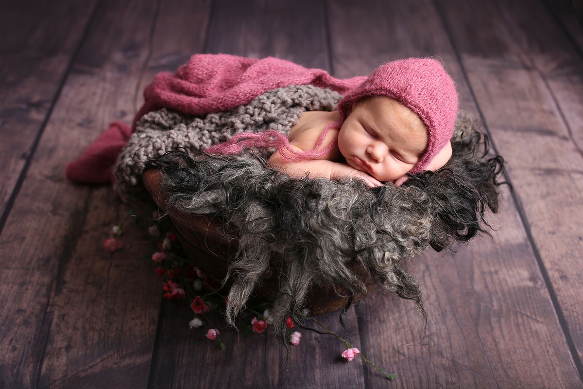 10 baby portrait tips: Take beautiful newborn photographs at home ...