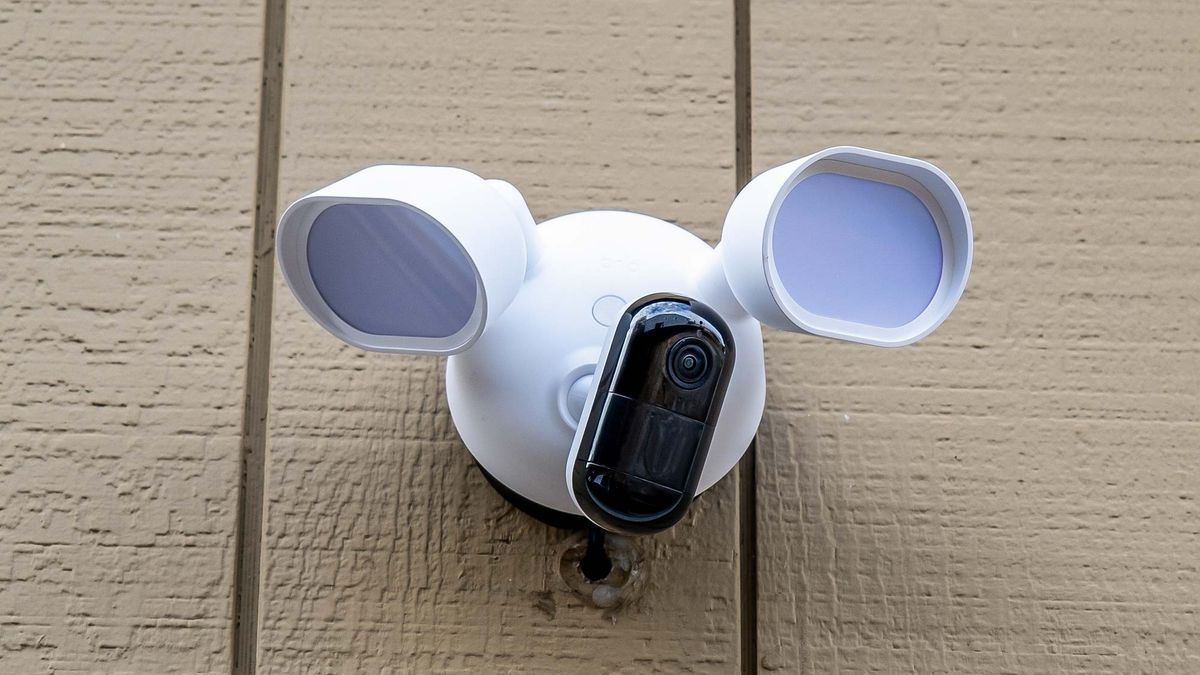 Arlo Wired Floodlight Camera review | Tom's Guide