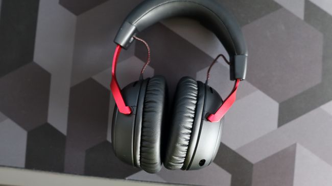 HyperX Cloud III Wireless Review - fantastic battery life and booming ...