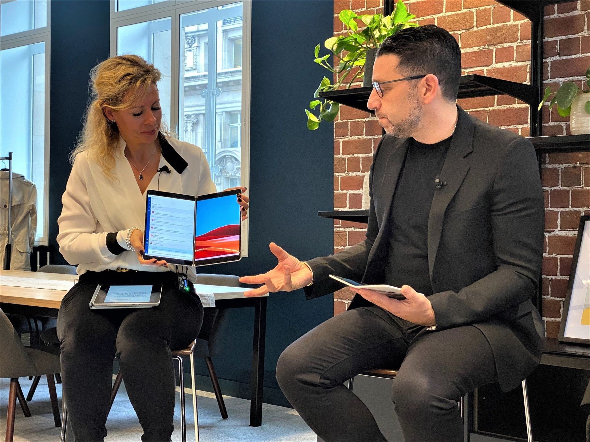 If Microsoft can't deliver Windows 10X, what should it do with Surface ...