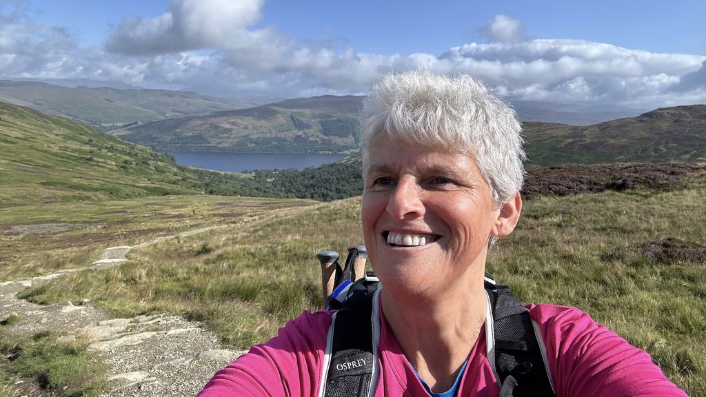 Woman to walk 5000 miles around British coastline in memory of her wife ...
