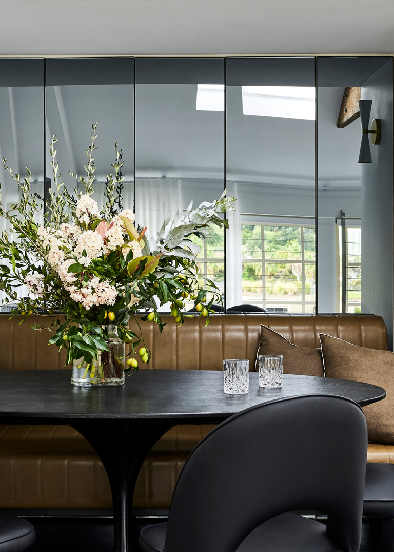 5 Flower Arrangement Color Palettes Florists Love | Livingetc