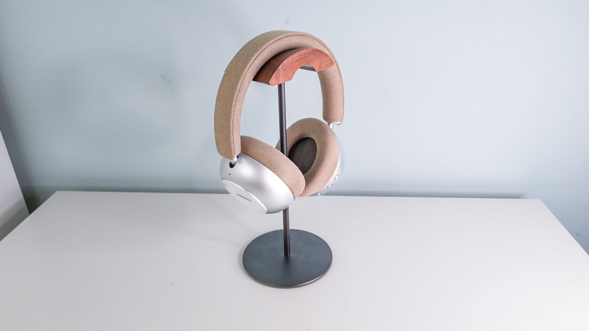 I just tested these headphones powered by vacuum tubes — and they sound ...
