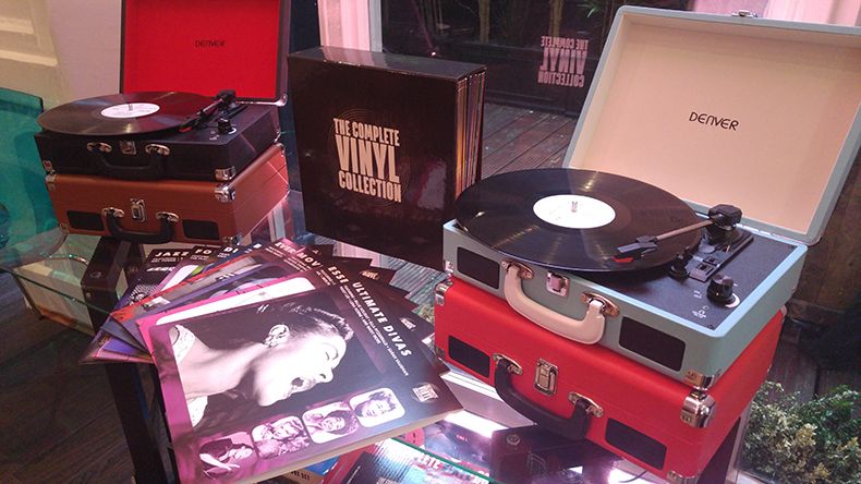 The 'Complete Vinyl Collection' is a one-box turntable system and 20 ...