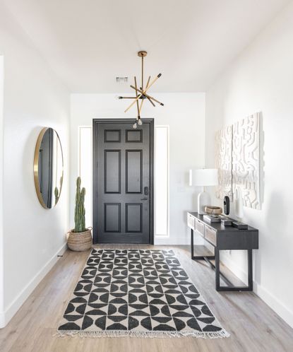How to make a narrow entryway look wider | Real Homes