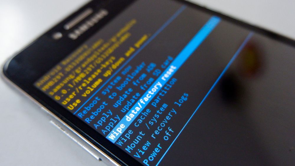 Treasury wiped data from over 100 gov-issued smartphones in 2020 | IT Pro