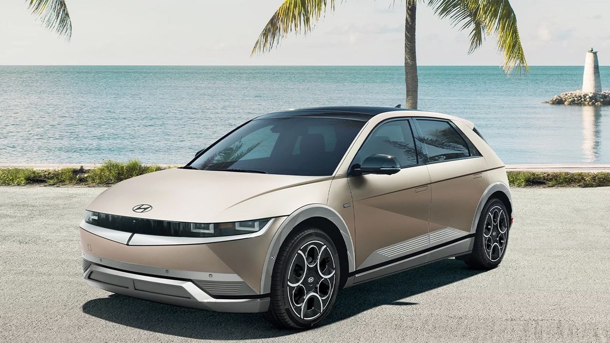 Disney and Hyundai made a car (and it's covered in hidden Mickeys ...