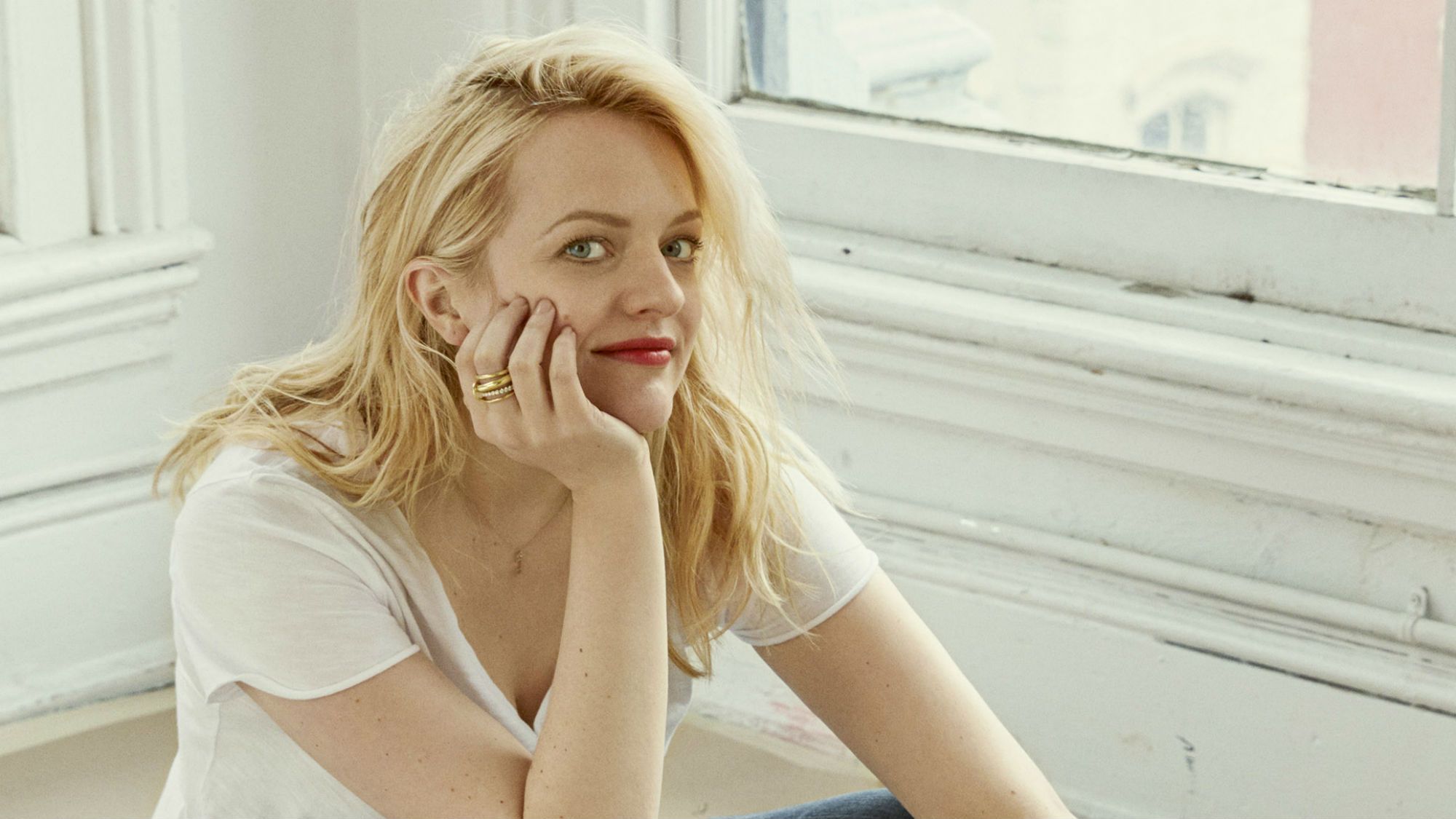 Elisabeth Moss On The Handmaid's Tale And Trump-Era America | Marie ...